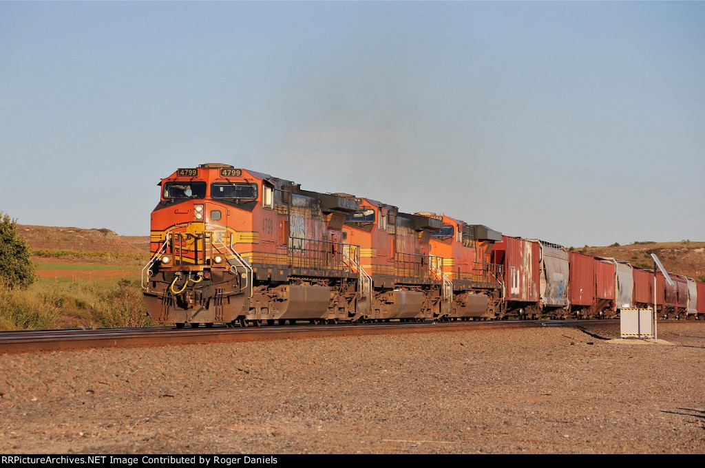 BNSF 4799